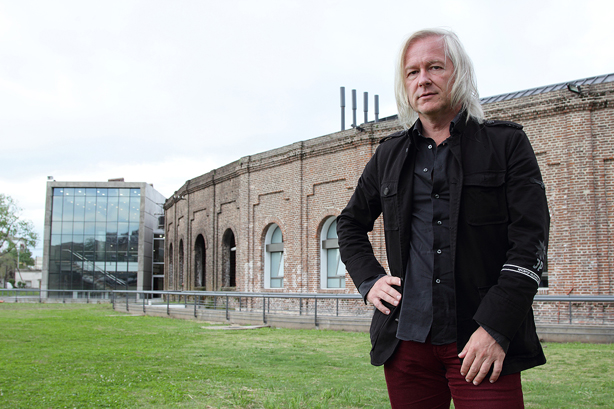 Helmut Ditsch y una obra con el público en la UNSAM - Arte-Online